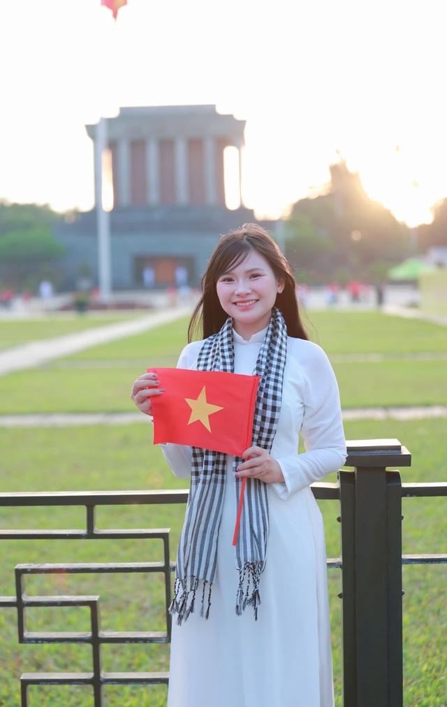 Ủng hộ NÉT VIỆT SBD 167 trong hành trình CUỘC THI ẢNH NỤ CƯỜI VIỆT NAM